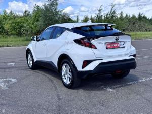 Белый Тойота C-HR 2021 в Вильнюс, объемом двигателя 1.80 л и пробегом 168 тыс. км за 17950 €, фото 9 на AUTOMOTO.COM.LV