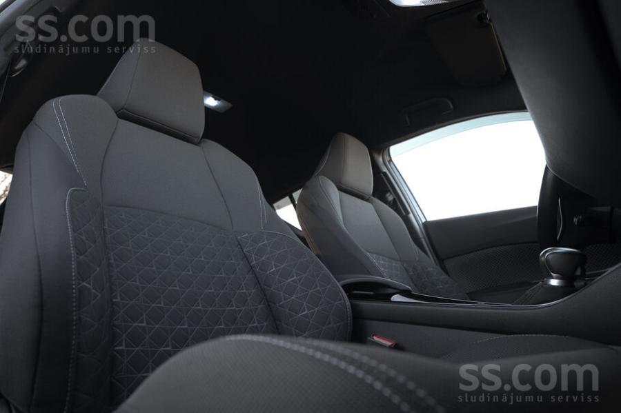 Balts Toyota C-HR 2021 Jelgava, ar dzinēja tilpumu 2.00 L un nobraukumu 0 tūkst. km par 19500 €, foto 11 vietnē AUTOMOTO.COM.LV