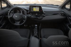 Balts Toyota C-HR 2021 Jelgava, ar dzinēja tilpumu 2.00 L un nobraukumu 0 tūkst. km par 19500 €, foto 13 vietnē AUTOMOTO.COM.LV
