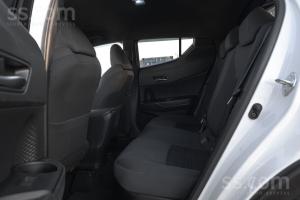 Balts Toyota C-HR 2021 Jelgava, ar dzinēja tilpumu 2.00 L un nobraukumu 0 tūkst. km par 19500 €, foto 14 vietnē AUTOMOTO.COM.LV