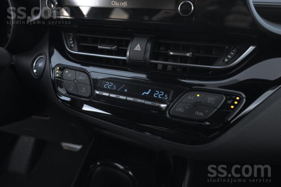 Balts Toyota C-HR 2021 Jelgava, ar dzinēja tilpumu 2.00 L un nobraukumu 0 tūkst. km par 19500 €, foto 20 vietnē AUTOMOTO.COM.LV