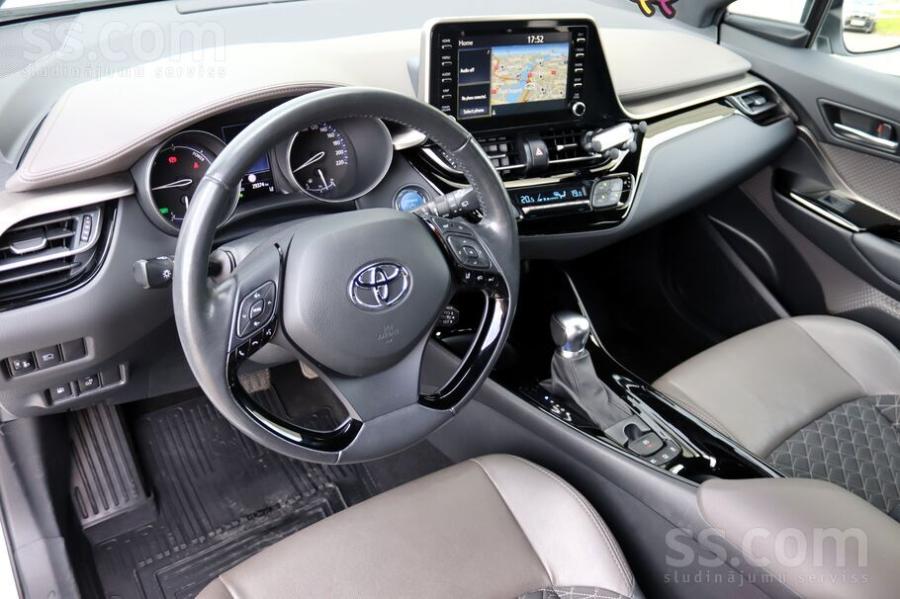 Белый Тойота C-HR 2021 в Рига, объемом двигателя 1.80 л и пробегом 30 тыс. км за 22490 €, фото 10 на AUTOMOTO.COM.LV