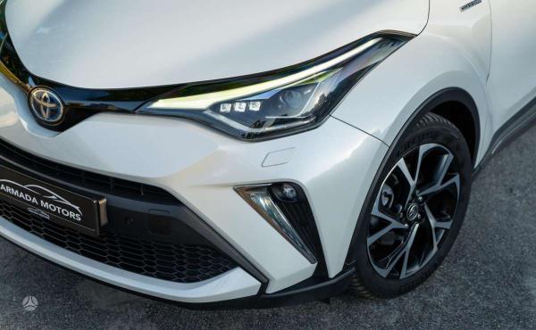 Balts Toyota C-HR 2021 Viļņa, ar dzinēja tilpumu 1.99 L un nobraukumu 137 tūkst. km par 20500 €, foto 7 vietnē AUTOMOTO.COM.LV