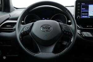 White Toyota C-HR 2021 in Vilnius, with an engine capacity of 1.80 L and mileage of 79 thousand km for 23900 €, photo 14 on AUTOMOTO.COM.LV