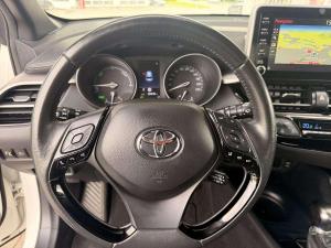 Белый Тойота C-HR 2021 в Вильнюс, объемом двигателя 1.80 л и пробегом 205 тыс. км за 16800 €, фото 28 на AUTOMOTO.COM.LV