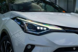 Белый Тойота C-HR 2021 в Вильнюс, объемом двигателя 1.99 л и пробегом 86 тыс. км за 21900 €, фото 4 на AUTOMOTO.COM.LV