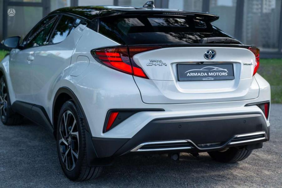 Белый Тойота C-HR 2021 в Вильнюс, объемом двигателя 1.99 л и пробегом 86 тыс. км за 21900 €, фото 15 на AUTOMOTO.COM.LV
