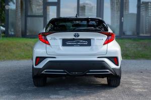 Белый Тойота C-HR 2021 в Вильнюс, объемом двигателя 1.99 л и пробегом 86 тыс. км за 21900 €, фото 16 на AUTOMOTO.COM.LV