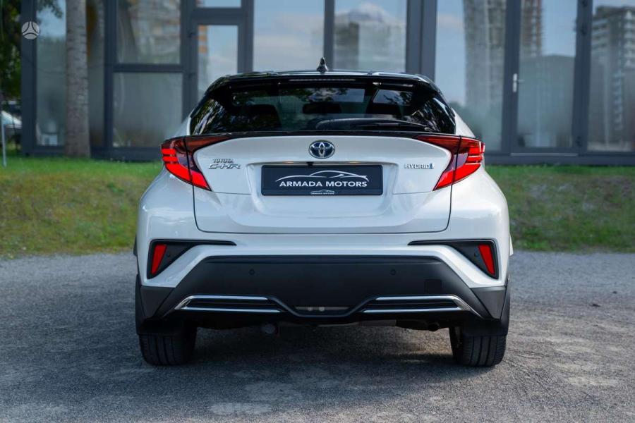 Белый Тойота C-HR 2021 в Вильнюс, объемом двигателя 1.99 л и пробегом 86 тыс. км за 21900 €, фото 16 на AUTOMOTO.COM.LV