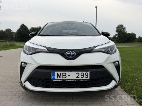 Белый Тойота C-HR 2021 в Рига, объемом двигателя 1.80 л и пробегом 52 тыс. км за 22490 €, фото 9 на AUTOMOTO.COM.LV
