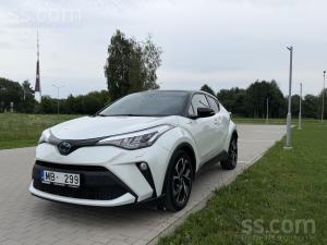 Balts Toyota C-HR 2021 Rīga, ar dzinēja tilpumu 1.80 L un nobraukumu 52 tūkst. km par 22490 €, foto 8 vietnē AUTOMOTO.COM.LV