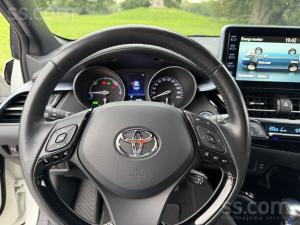 Balts Toyota C-HR 2021 Rīga, ar dzinēja tilpumu 1.80 L un nobraukumu 52 tūkst. km par 22490 €, foto 18 vietnē AUTOMOTO.COM.LV