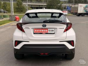Белый Тойота C-HR 2021 в Вильнюс, объемом двигателя 1.80 л и пробегом 205 тыс. км за 16800 €, фото 6 на AUTOMOTO.COM.LV