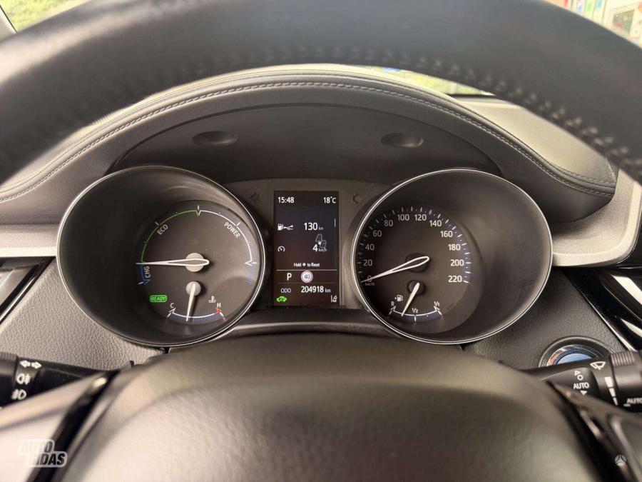 Белый Тойота C-HR 2021 в Вильнюс, объемом двигателя 1.80 л и пробегом 205 тыс. км за 16800 €, фото 29 на AUTOMOTO.COM.LV