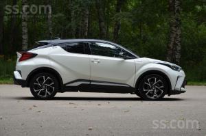 Белый Тойота C-HR 2021 в Рига, объемом двигателя 1.80 л и пробегом 156 тыс. км за 18490 €, фото 10 на AUTOMOTO.COM.LV