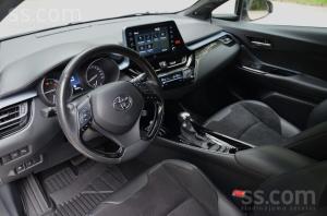 Белый Тойота C-HR 2021 в Рига, объемом двигателя 1.80 л и пробегом 156 тыс. км за 18490 €, фото 13 на AUTOMOTO.COM.LV