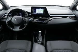 Белый Тойота C-HR 2021 в Вильнюс, объемом двигателя 1.80 л и пробегом 69 тыс. км за 23900 €, фото 8 на AUTOMOTO.COM.LV