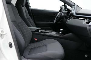 Белый Тойота C-HR 2021 в Вильнюс, объемом двигателя 1.80 л и пробегом 69 тыс. км за 23900 €, фото 10 на AUTOMOTO.COM.LV
