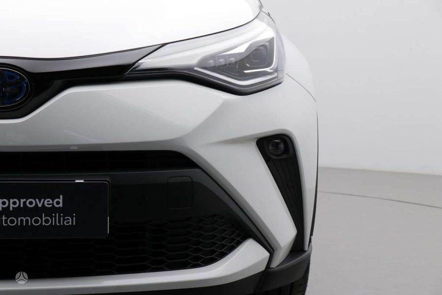 Белый Тойота C-HR 2021 в Вильнюс, объемом двигателя 1.80 л и пробегом 69 тыс. км за 23900 €, фото 21 на AUTOMOTO.COM.LV