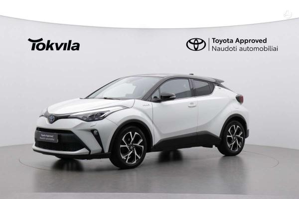 White Toyota C-HR 2021 in Vilnius, with an engine capacity of 1.99 L and mileage of 72 thousand km for 24990 €, photo 1 on AUTOMOTO.COM.LV