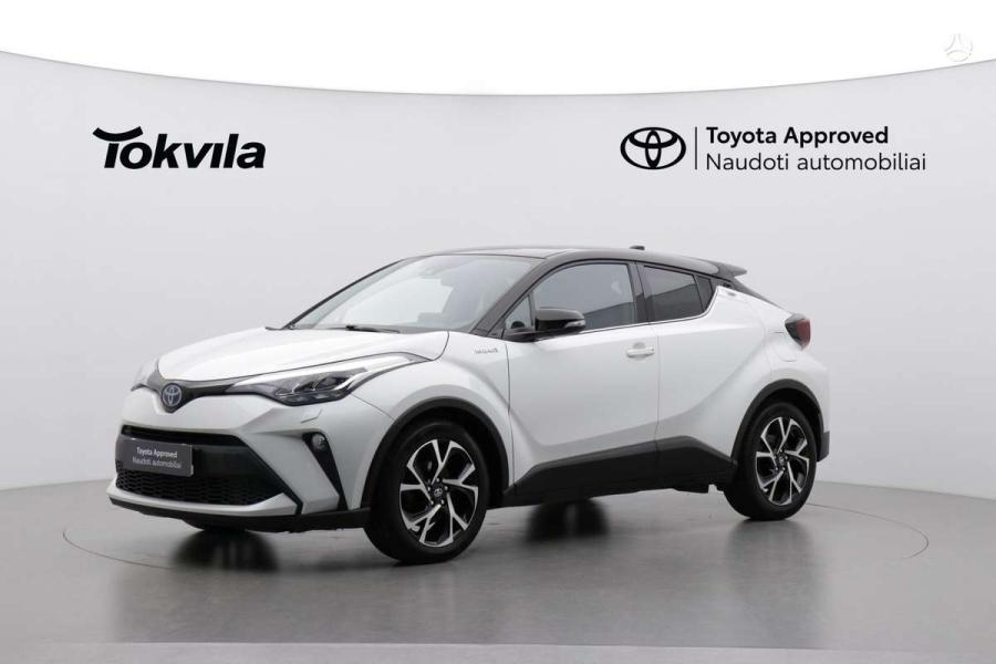Белый Тойота C-HR 2021 в Вильнюс, объемом двигателя 1.99 л и пробегом 72 тыс. км за 24990 €, фото 1 на AUTOMOTO.COM.LV