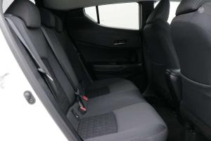 Белый Тойота C-HR 2021 в Вильнюс, объемом двигателя 1.99 л и пробегом 72 тыс. км за 24990 €, фото 11 на AUTOMOTO.COM.LV
