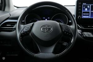 Белый Тойота C-HR 2021 в Вильнюс, объемом двигателя 1.99 л и пробегом 72 тыс. км за 24990 €, фото 14 на AUTOMOTO.COM.LV