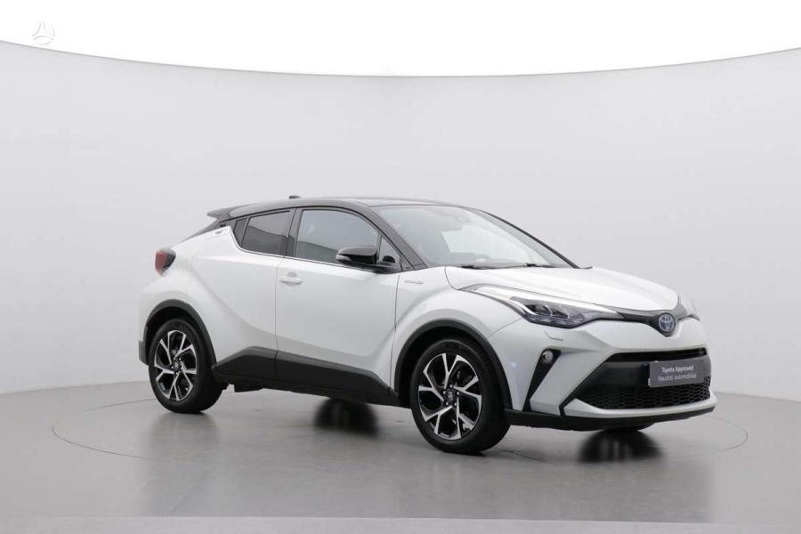 Белый Тойота C-HR 2021 в Вильнюс, объемом двигателя 1.99 л и пробегом 72 тыс. км за 24990 €, фото 20 на AUTOMOTO.COM.LV