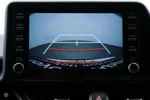 Белый Тойота C-HR 2021 в Вильнюс, объемом двигателя 1.99 л и пробегом 72 тыс. км за 24990 €, фото 23 на AUTOMOTO.COM.LV
