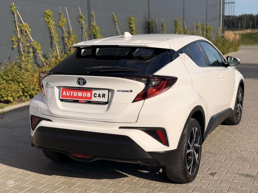 Белый Тойота C-HR 2021 в Вильнюс, объемом двигателя 1.80 л и пробегом 174 тыс. км за 17950 €, фото 8 на AUTOMOTO.COM.LV
