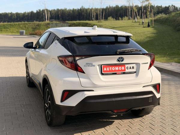 Balts Toyota C-HR 2021 Viļņa, ar dzinēja tilpumu 1.80 L un nobraukumu 174 tūkst. km par 17950 €, foto 9 vietnē AUTOMOTO.COM.LV