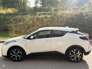 Белый Тойота C-HR 2021 в Вильнюс, объемом двигателя 1.80 л и пробегом 174 тыс. км за 17950 €, фото 12 на AUTOMOTO.COM.LV