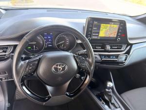 Белый Тойота C-HR 2021 в Вильнюс, объемом двигателя 1.80 л и пробегом 174 тыс. км за 17950 €, фото 31 на AUTOMOTO.COM.LV