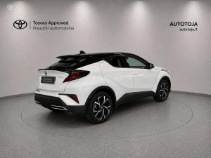 Белый Тойота C-HR 2021 в Каунас, объемом двигателя 1.99 л и пробегом 131 тыс. км за 21900 €, фото 3 на AUTOMOTO.COM.LV