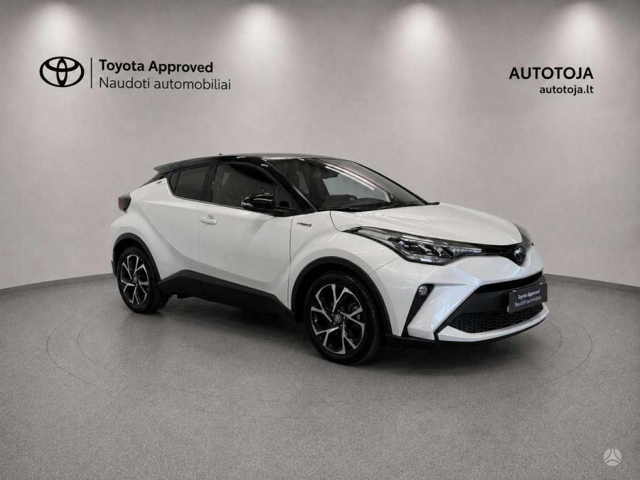 Белый Тойота C-HR 2021 в Каунас, объемом двигателя 1.99 л и пробегом 131 тыс. км за 21900 €, фото 19 на AUTOMOTO.COM.LV