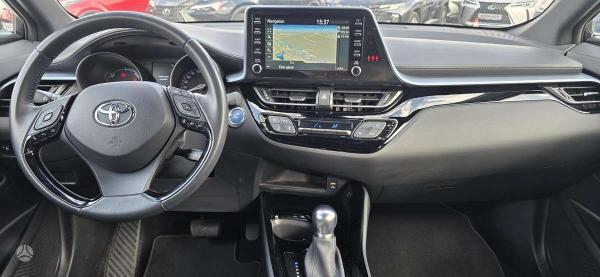 Balts Toyota C-HR 2021 Viļņa, ar dzinēja tilpumu 1.80 L un nobraukumu 44 tūkst. km par 23980 €, foto 7 vietnē AUTOMOTO.COM.LV