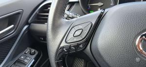 Белый Тойота C-HR 2021 в Вильнюс, объемом двигателя 1.80 л и пробегом 44 тыс. км за 23980 €, фото 14 на AUTOMOTO.COM.LV
