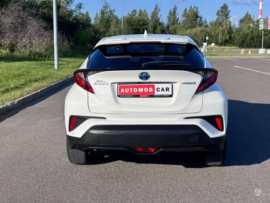 Белый Тойота C-HR 2021 в Вильнюс, объемом двигателя 1.80 л и пробегом 174 тыс. км за 18450 €, фото 8 на AUTOMOTO.COM.LV