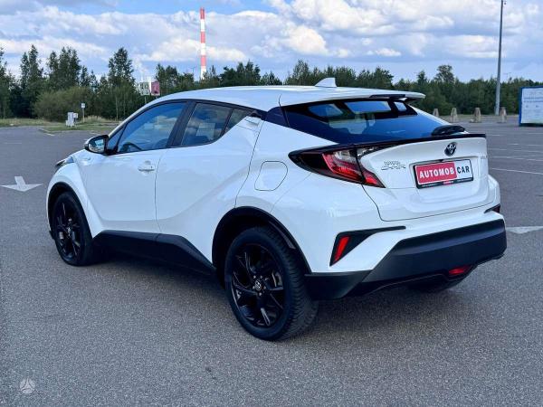 Balts Toyota C-HR 2021 Viļņa, ar dzinēja tilpumu 1.80 L un nobraukumu 205 tūkst. km par 16800 €, foto 5 vietnē AUTOMOTO.COM.LV