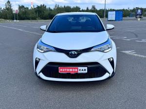White Toyota C-HR 2021 in Vilnius, with an engine capacity of 1.80 L and mileage of 205 thousand km for 16800 €, photo 16 on AUTOMOTO.COM.LV
