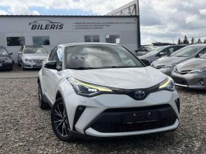 White Toyota C-HR 2021 in Utena, with an engine capacity of 1.80 L and mileage of 220 thousand km for 14590 €, photo  on AUTOMOTO.COM.LV