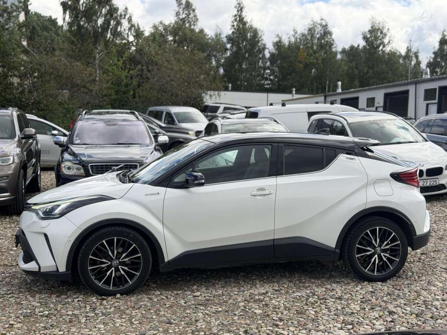 Balts Toyota C-HR 2021 Utena, ar dzinēja tilpumu 1.80 L un nobraukumu 220 tūkst. km par 14590 €, foto 6 vietnē AUTOMOTO.COM.LV