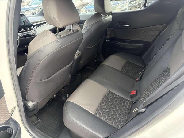 Balts Toyota C-HR 2021 Utena, ar dzinēja tilpumu 1.80 L un nobraukumu 220 tūkst. km par 14590 €, foto 9 vietnē AUTOMOTO.COM.LV