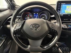 Balts Toyota C-HR 2021 Ventspils, ar dzinēja tilpumu 1.80 L un nobraukumu 157 tūkst. km par 21790 €, foto 12 vietnē AUTOMOTO.COM.LV