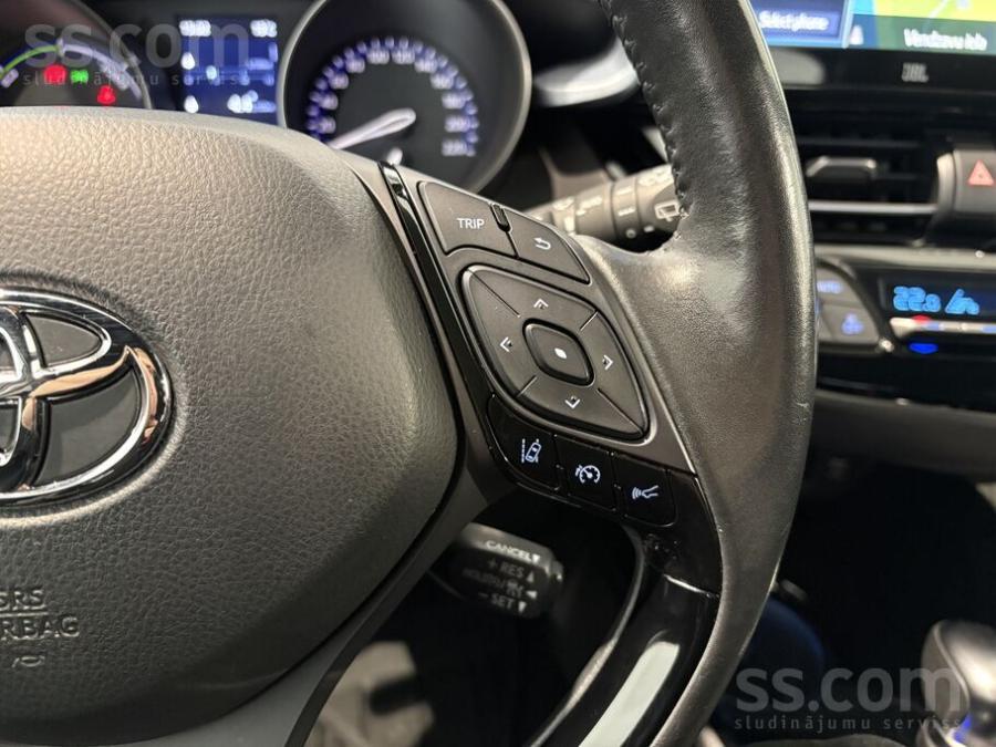 Balts Toyota C-HR 2021 Ventspils, ar dzinēja tilpumu 1.80 L un nobraukumu 157 tūkst. km par 21790 €, foto 16 vietnē AUTOMOTO.COM.LV