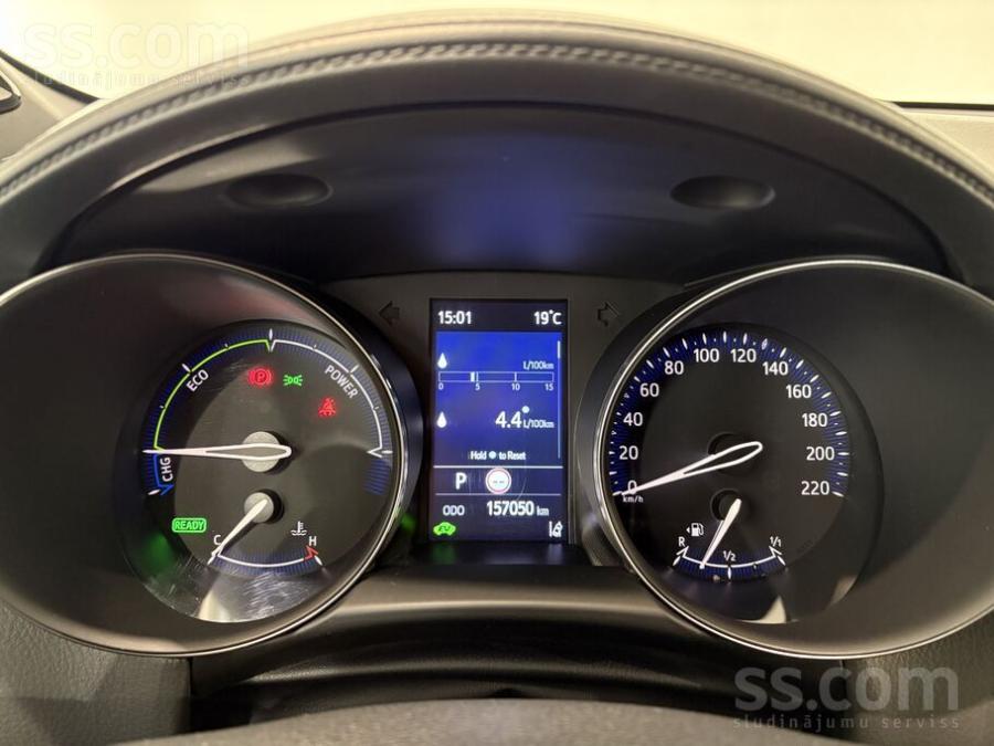 Balts Toyota C-HR 2021 Ventspils, ar dzinēja tilpumu 1.80 L un nobraukumu 157 tūkst. km par 21790 €, foto 23 vietnē AUTOMOTO.COM.LV