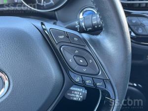 Balts Toyota C-HR 2021 Rīga, ar dzinēja tilpumu 2.00 L un nobraukumu 108 tūkst. km par 20990 €, foto 18 vietnē AUTOMOTO.COM.LV