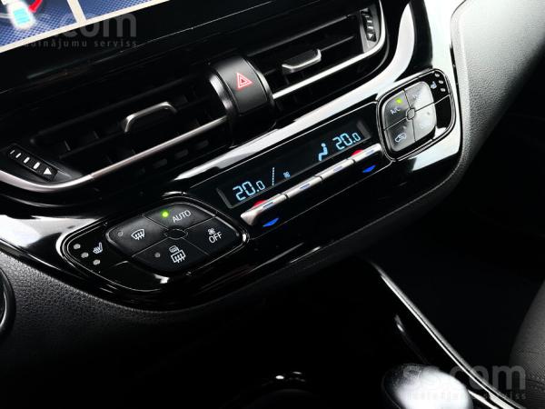 Balts Toyota C-HR 2021 Jelgava, ar dzinēja tilpumu 1.80 L un nobraukumu 219 tūkst. km par 16996 €, foto 9 vietnē AUTOMOTO.COM.LV
