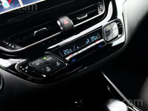 Белый Тойота C-HR 2021 в Елгава, объемом двигателя 1.80 л и пробегом 219 тыс. км за 16996 €, фото 9 на AUTOMOTO.COM.LV