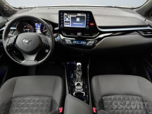 Balts Toyota C-HR 2022 Rīga, ar dzinēja tilpumu 2.00 L un nobraukumu 93 tūkst. km par 21460 €, foto 10 vietnē AUTOMOTO.COM.LV